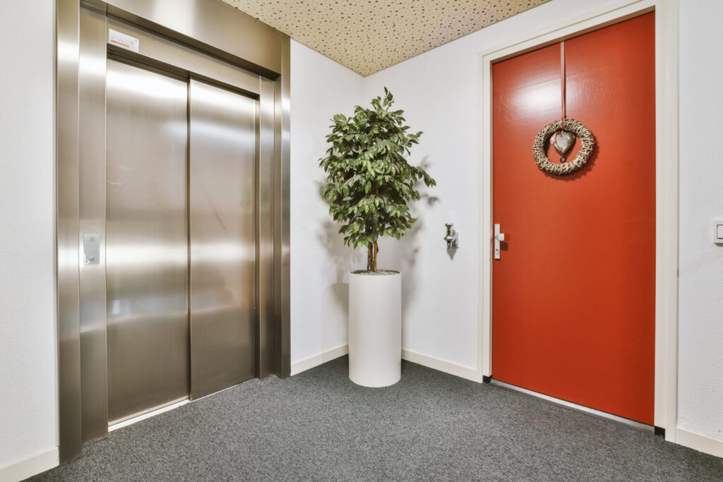 The Six Types of Elevator and How To Choose One - Elevate Cellular